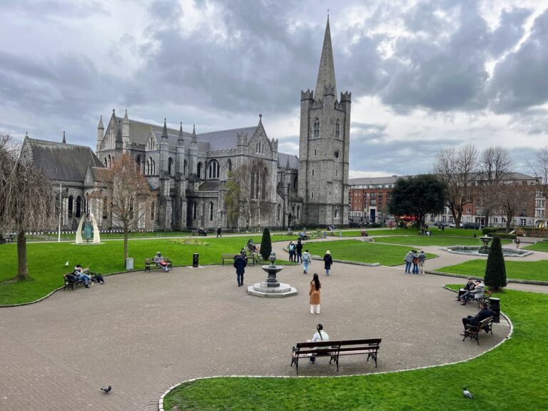Solo Travel to Ireland: Everything You Need to Know to Plan the Perfect ...